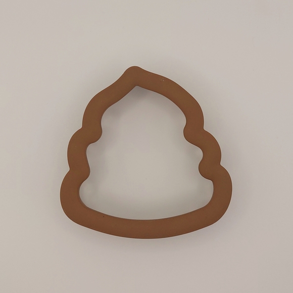 Wilton | Kitchen | Poop Emoji Swirl Large Cookie Cutter Wcomfort Grip ...
